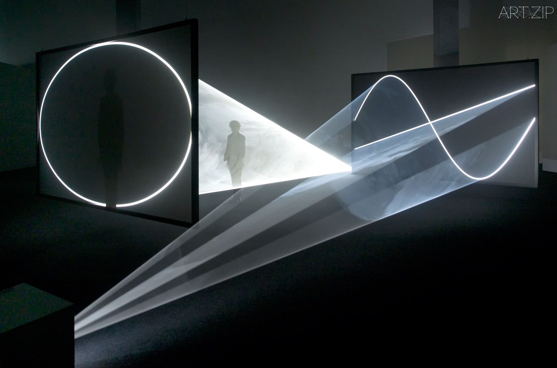 Anthony McCALL: SOLID LIGHT - ART.ZIP